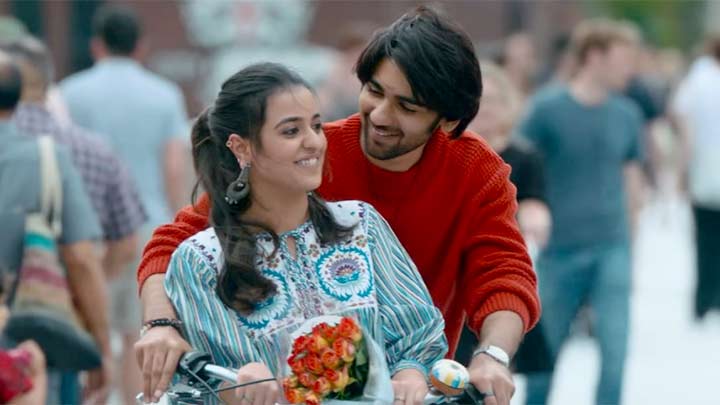 ‘Heer Express’ Movie Review: Outdated Storytelling Derails Divita ...